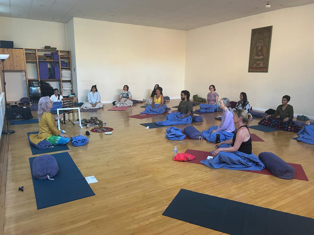 Chanting, pranayama, sound healing - Shivoham Institute